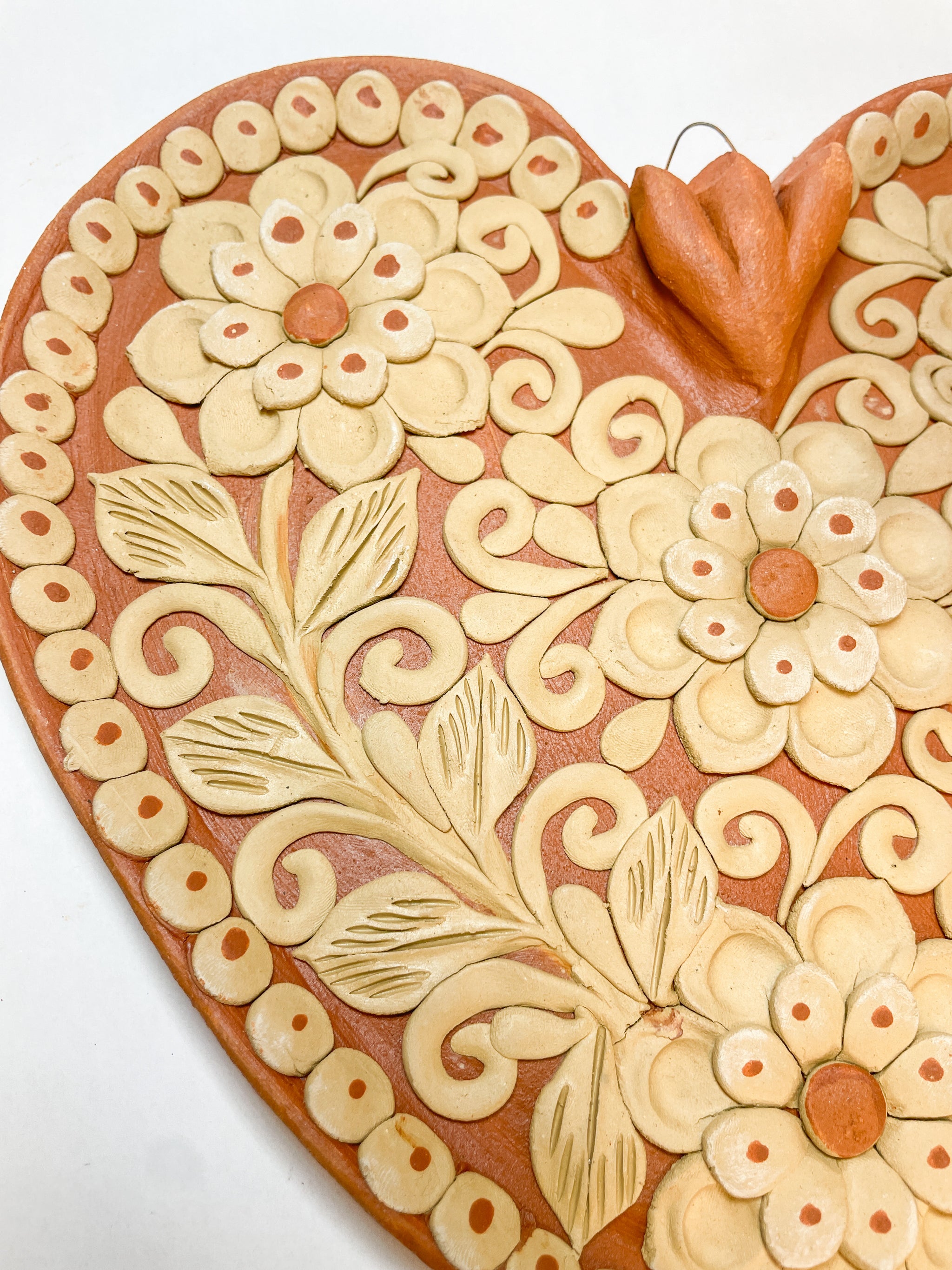Oaxaca Wall Heart 9 INCHES Corazon de Barro Bordado De Pared – TheMexHub